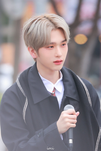 この方の名前教えてください！ - EPEXのペクスンさんです。 - Yahoo!知恵袋