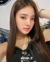 こんな感じのビジュアルの韓国アイドルって誰がいますか？ - MEOVV... - Yahoo!知恵袋