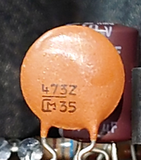 車の部品でセラミックコンデンサ473Z4700pFというのは分... - Yahoo!知恵袋