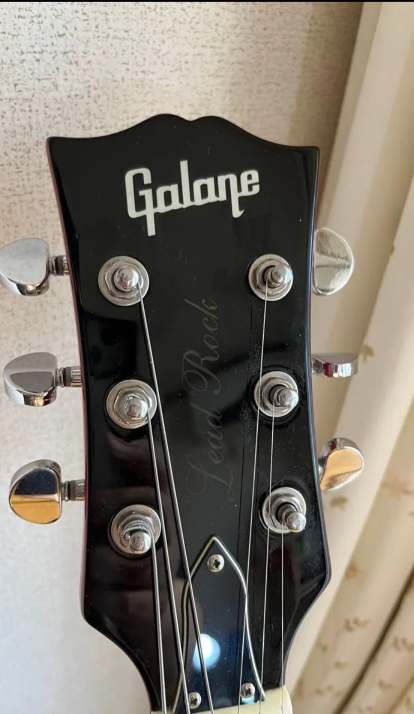 家に母親が使っていたエレキギターがあって、エレキギター弾けたらかっ... - Yahoo!知恵袋