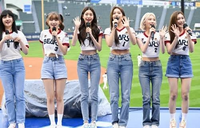 IVEのレイちゃん、リズちゃんはそれぞれ身長169cm、170cm... - Yahoo!知恵袋