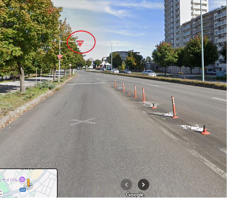 原付で右折専用含めて三車線以上は通常は二段階右折ですが、Uターンもそれ... - Yahoo!知恵袋