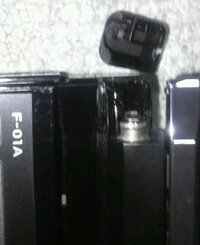 Docomo携帯補償 - F01Aを使用しているのですが開く部分が壊れてしまっ... - Yahoo!知恵袋