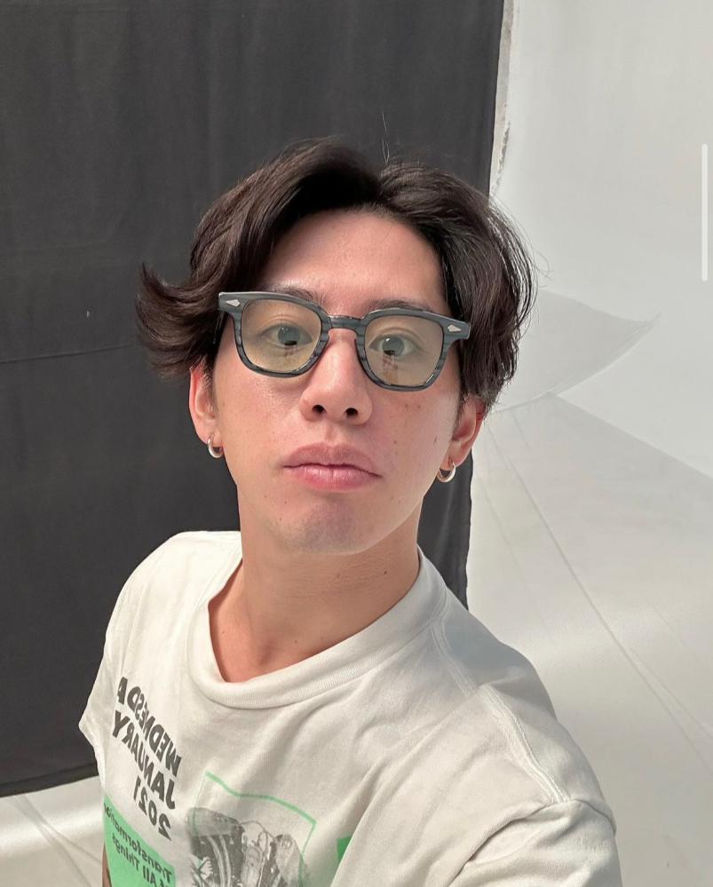 至急です！僕は今どうしてもメガネを買い替えたくて、ちょうど部活の... - Yahoo!知恵袋