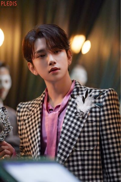 このDREAMのジョシュアの画像はどこで見れますか？SEVENTEEN -... - Yahoo!知恵袋