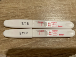妊娠検査薬についての質問です。BT8の夜に妊娠検査薬を使用してこ... - Yahoo!知恵袋